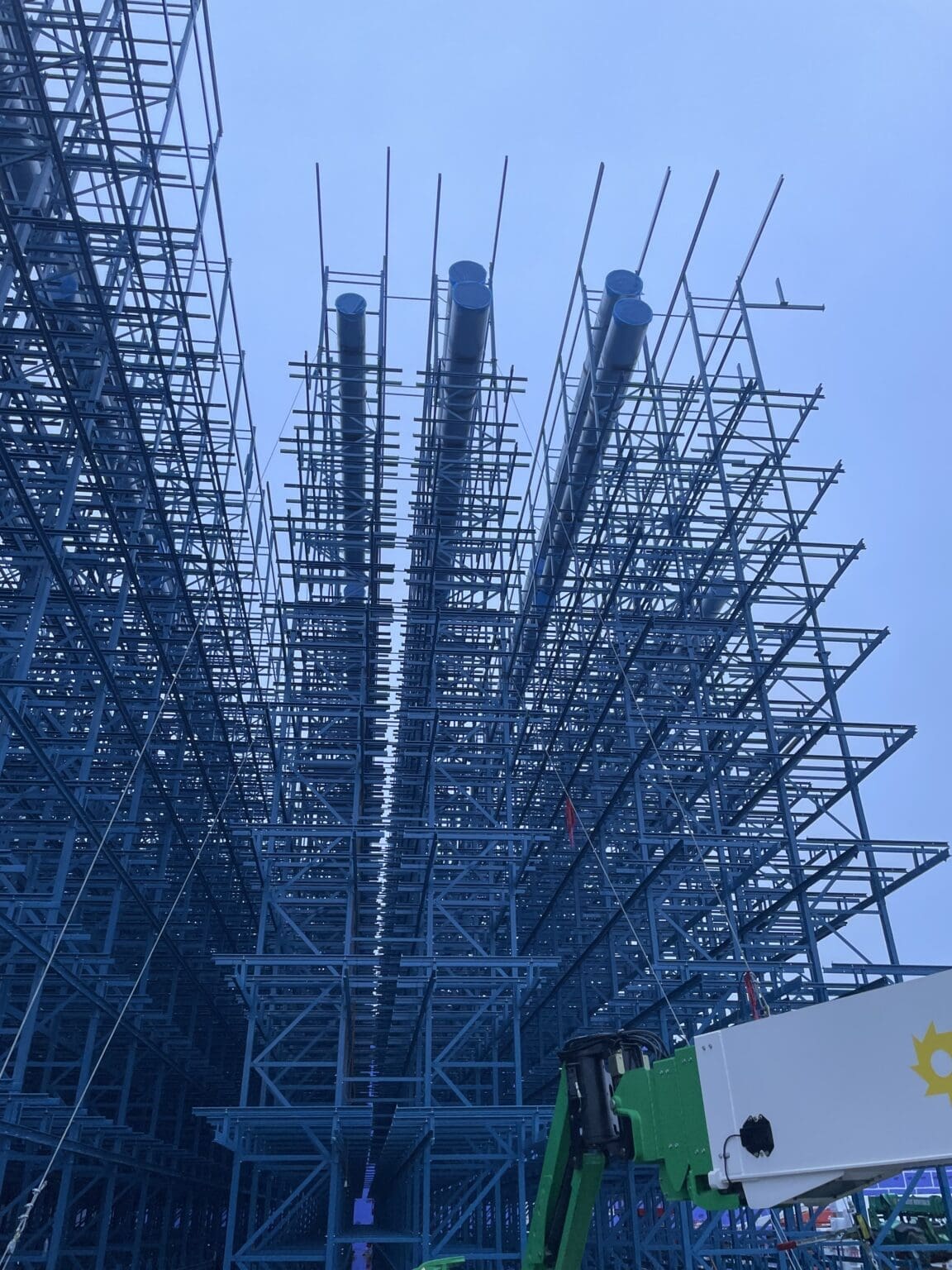 Automated Storage Retrieval Systems (ASRS) Rack-supported Construction ...